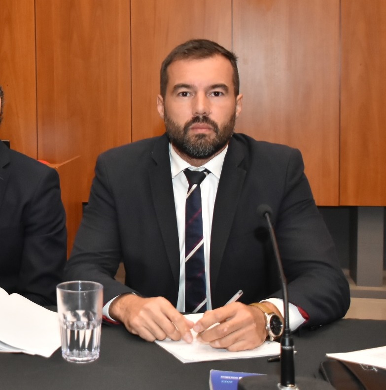Un defensor oficial, con probation por violencia de género – Entre Ríos ...