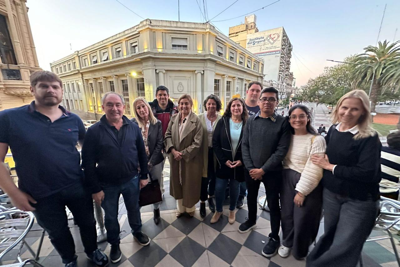 En campaña, Fregonese se reunió con docentes de Paraná – Entre Ríos Ahora